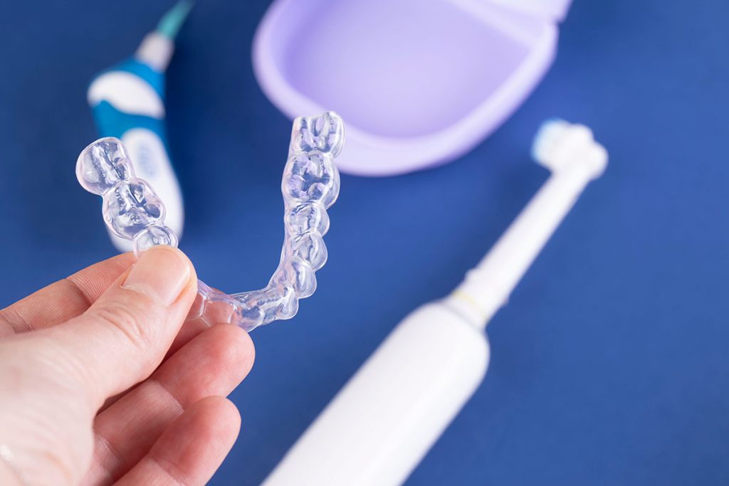How to Clean Your Retainer: Easy & Effective Methods